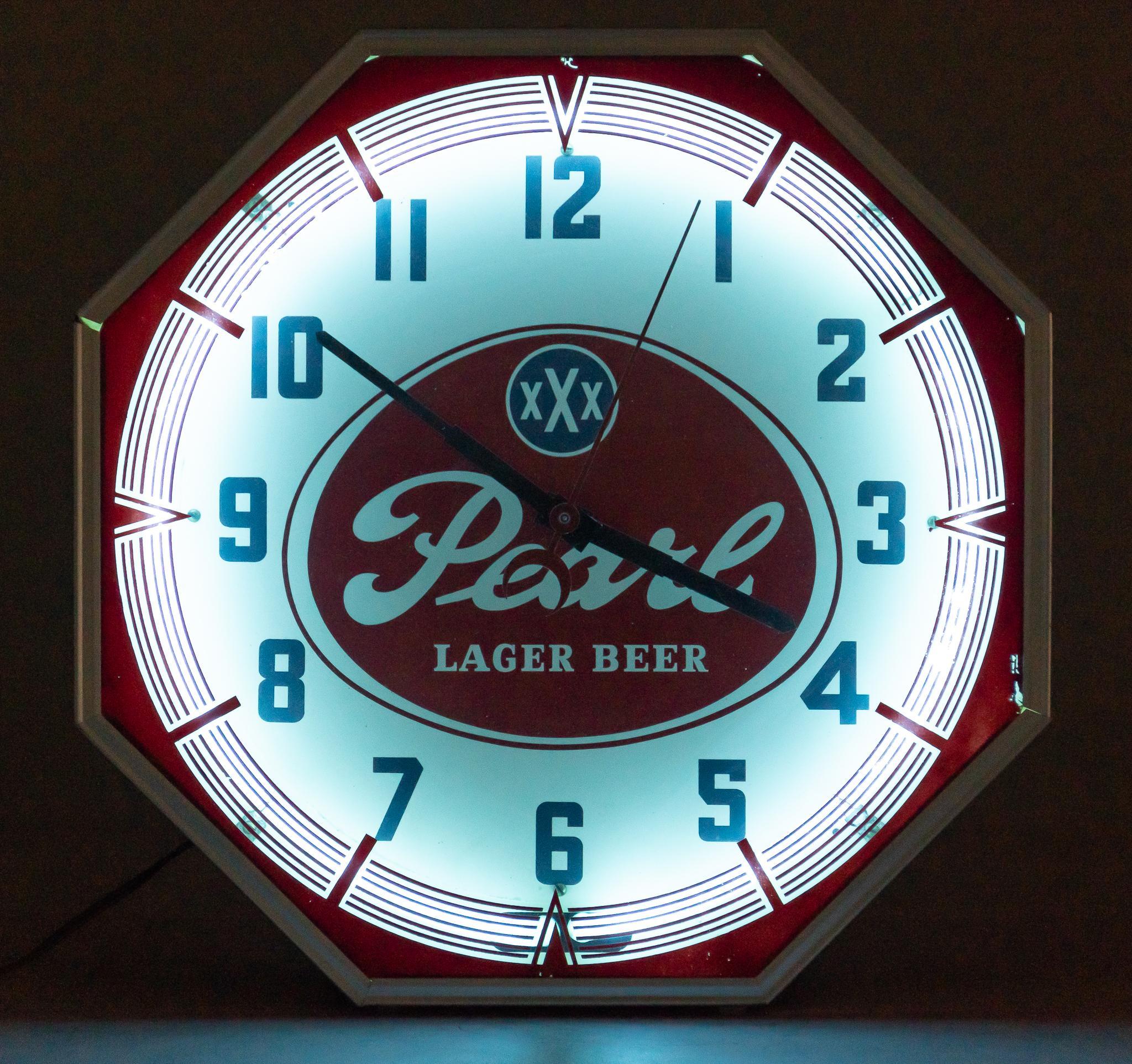 Vintage Pearl Beer Neon Clock | Vogt Auction
