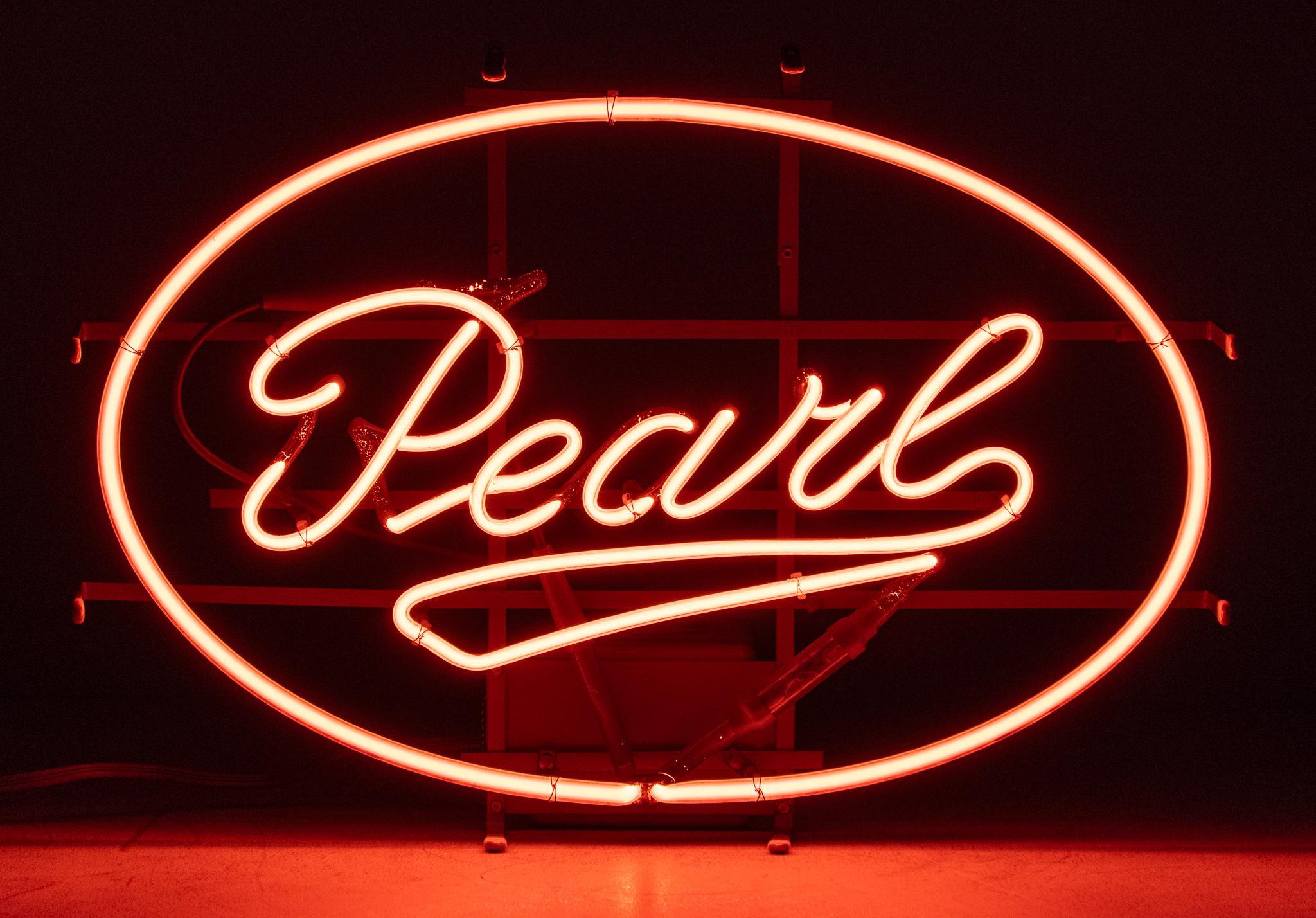 Vintage Pearl Lager Beer Neon Sign | Vogt Auction