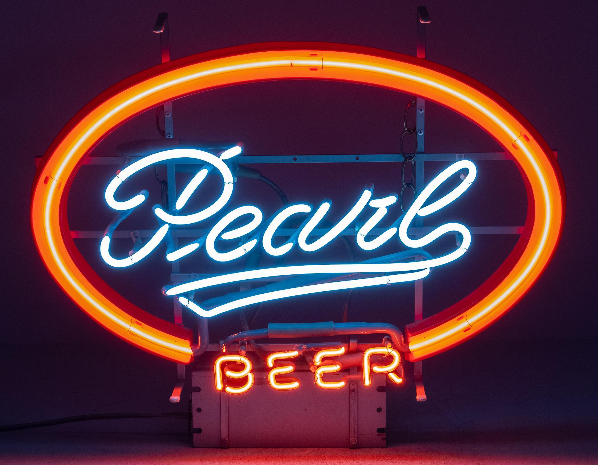 1960s Pearl Brewery Neon Sign | Vogt Auction