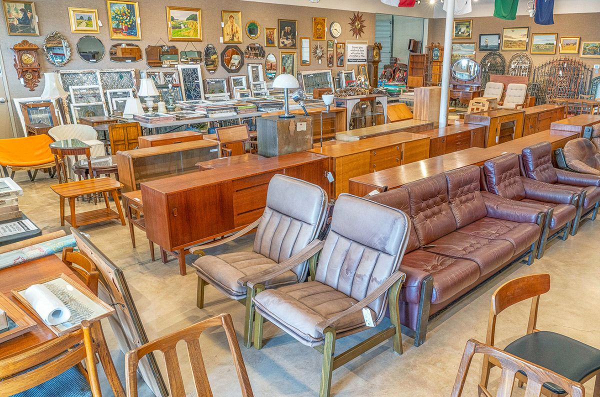 Modern & Traditional | Vogt Auction